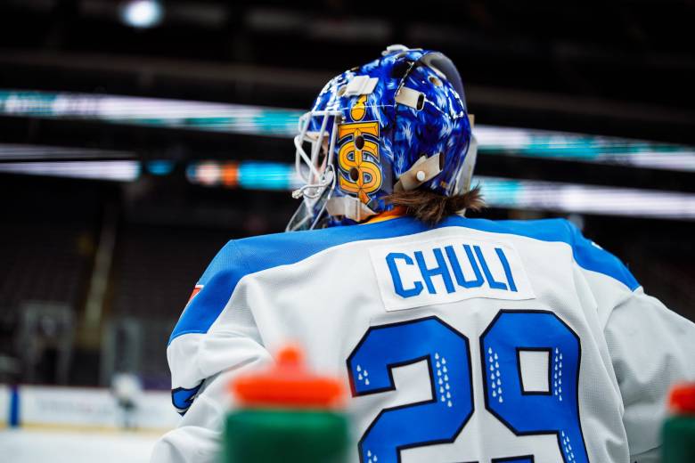 Elaine Chuli Reflects on Nine Seasons of Pro Women's Hockey | The IX ...